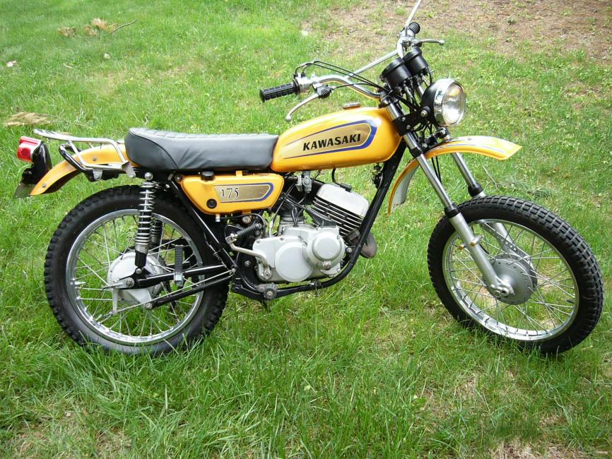 Your Collection Kawasaki 175 F7 Racer X